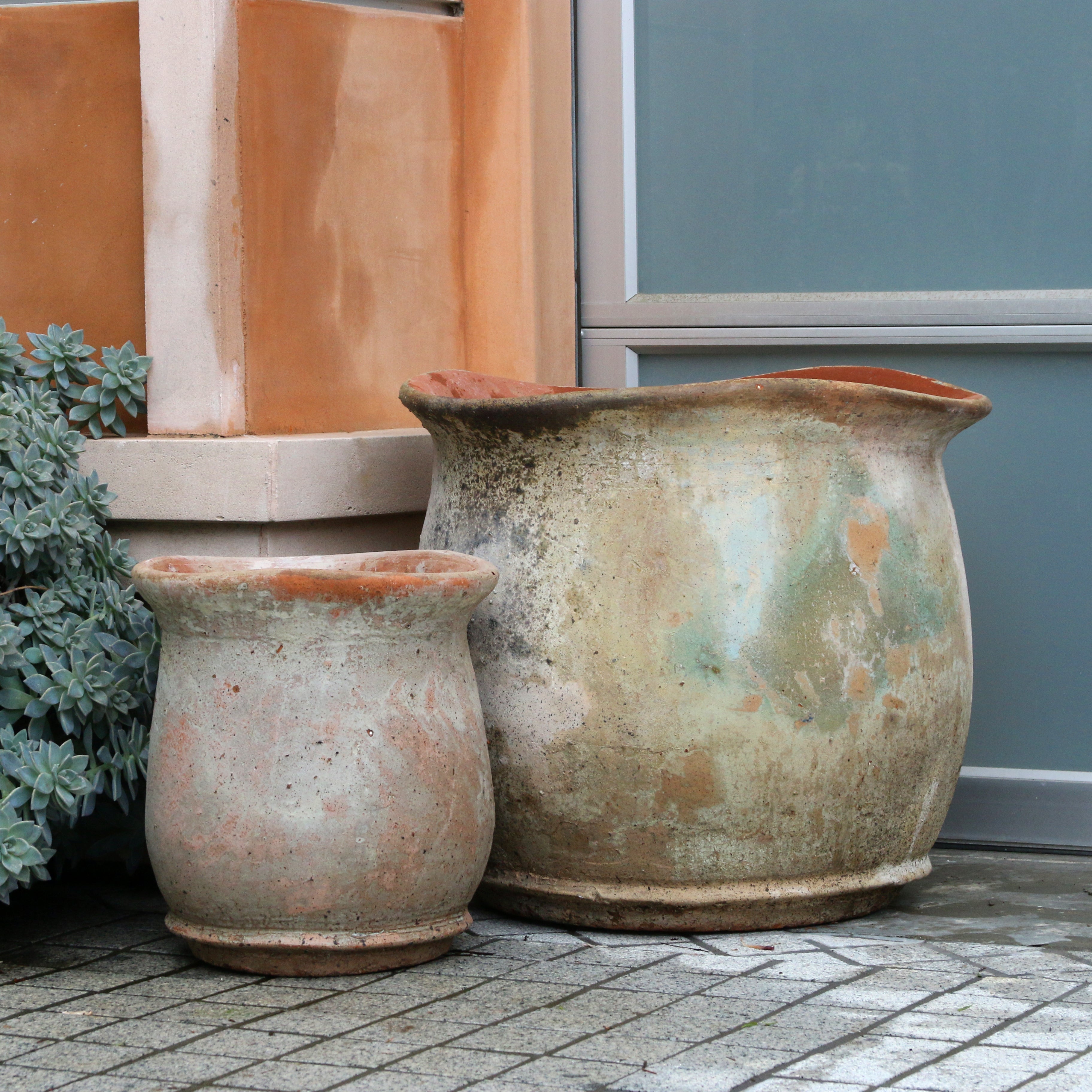 Vintage Pots – Pottery Collection